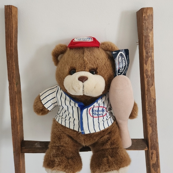 Louisville Slugger | Toys | Vintage 998 Louisville Slugger Plush Bear ...